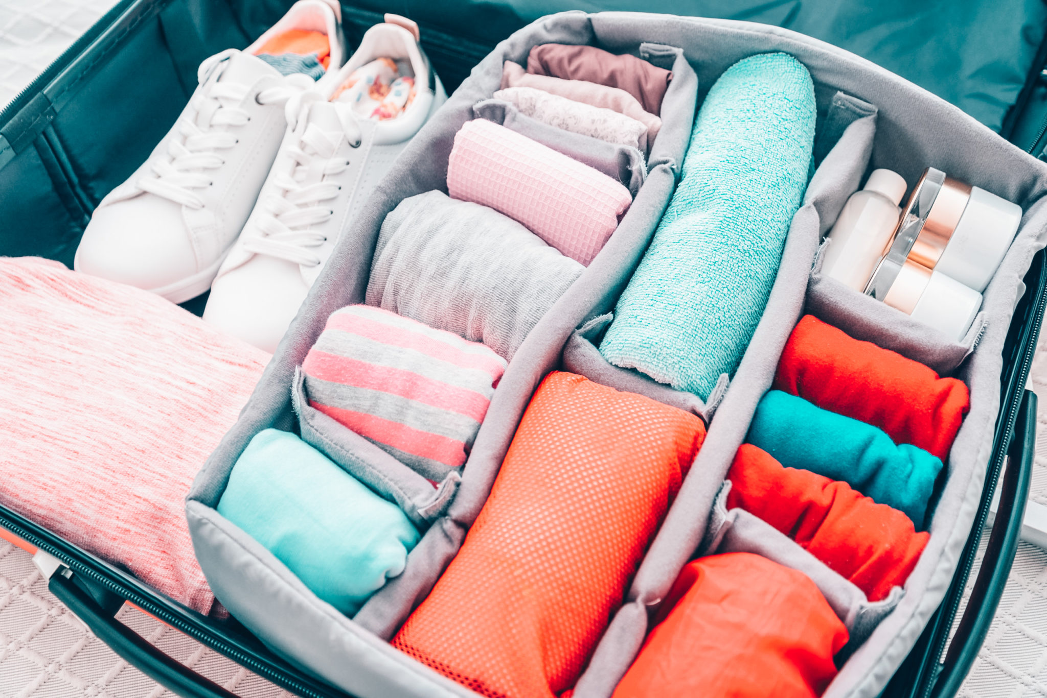 68 Top Study Abroad Packing List Essentials Every Student Needs - Hey ...