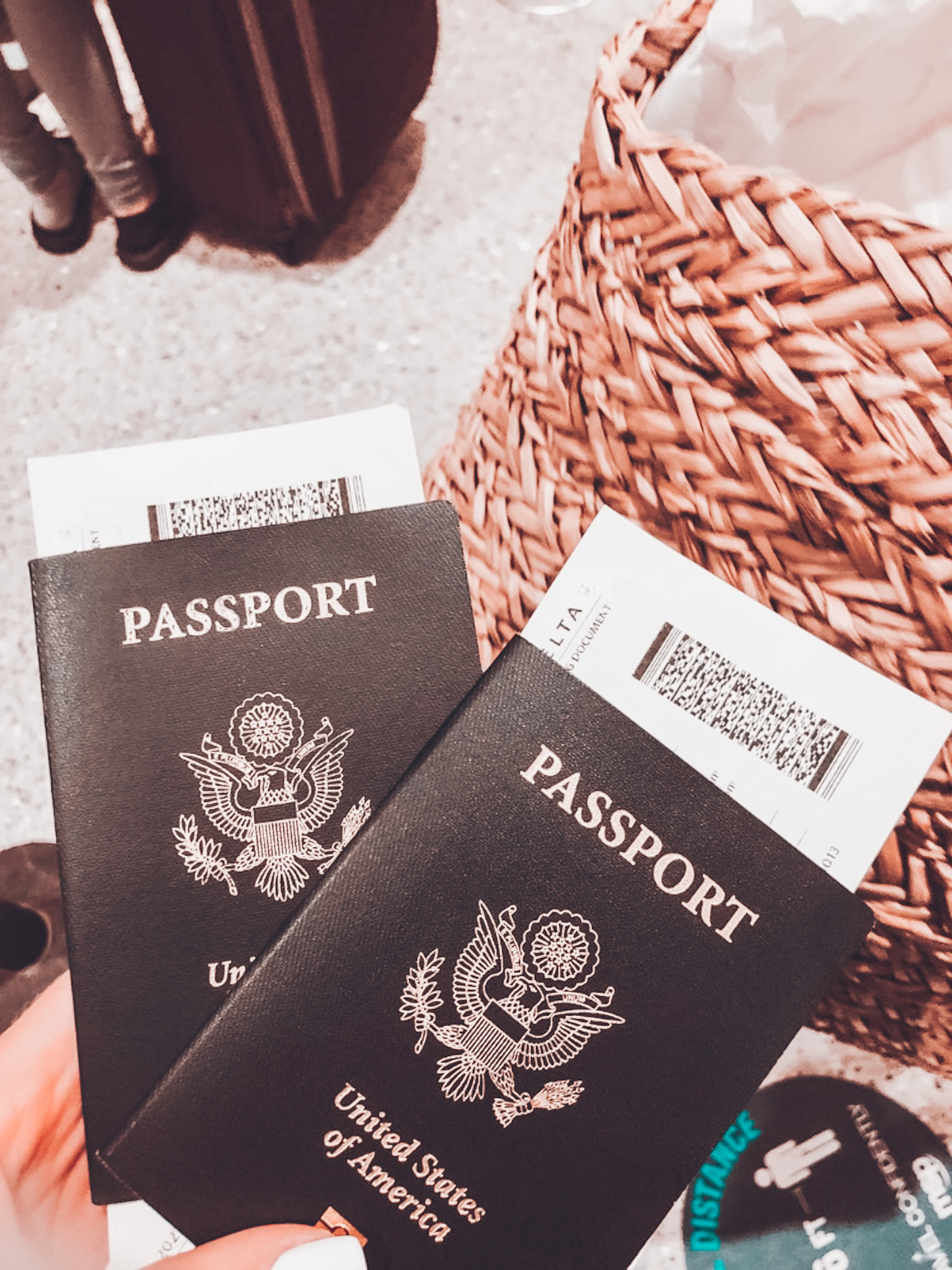 68 Top Study Abroad Packing List Essentials Every Student Needs - Hey ...